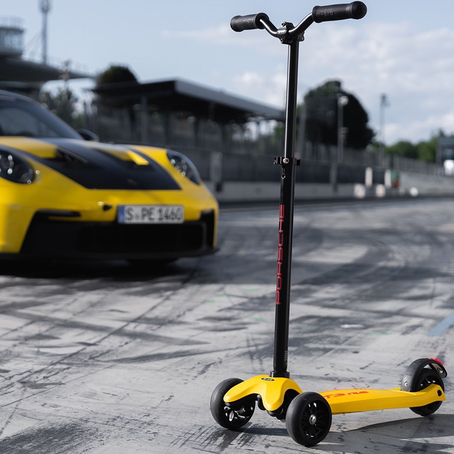 Wunderbar Porsche E Scooter Ebenbild